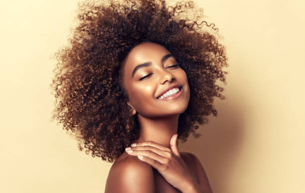 Effective Frizz Control for Curly Hair: Top Techniques | Gorgeous ...